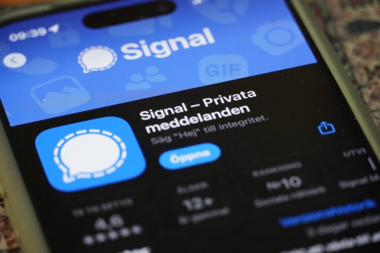 Flytta grupper från Facebook till Signal – Cornucopia?