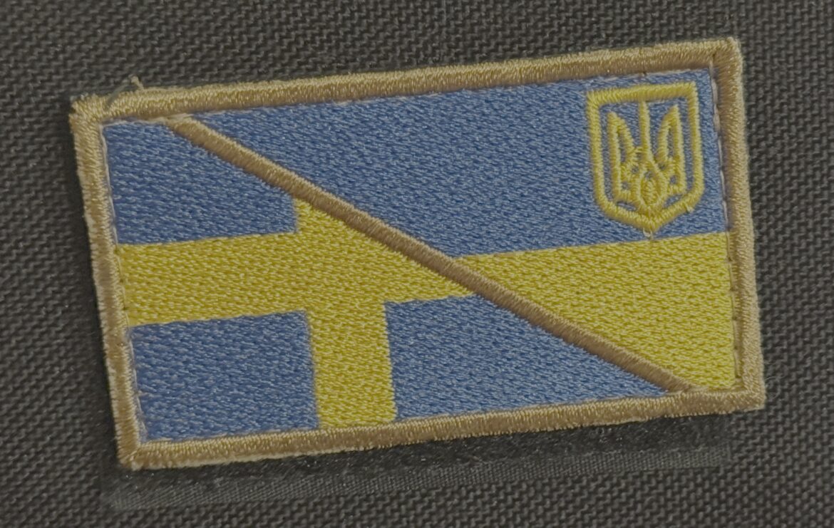 Ukraina: Ryska Östersjöflottans huvudarsenal bombad vid Sankt ...