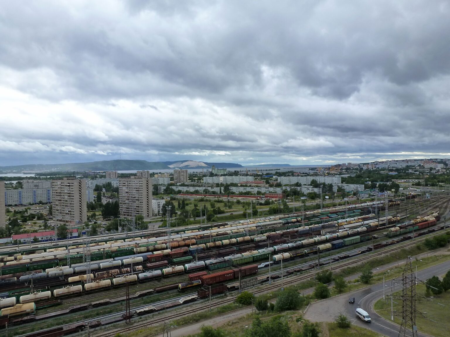 Kemiska fabriker i ryska Samara bombad – flera lyckade ukrainska ...