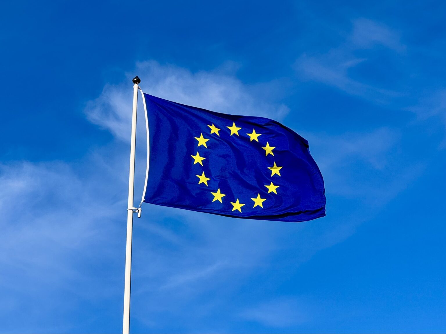 Ukraina: EU förlänger sanktionerna mot Ryssland – ryskt luftvärn ...